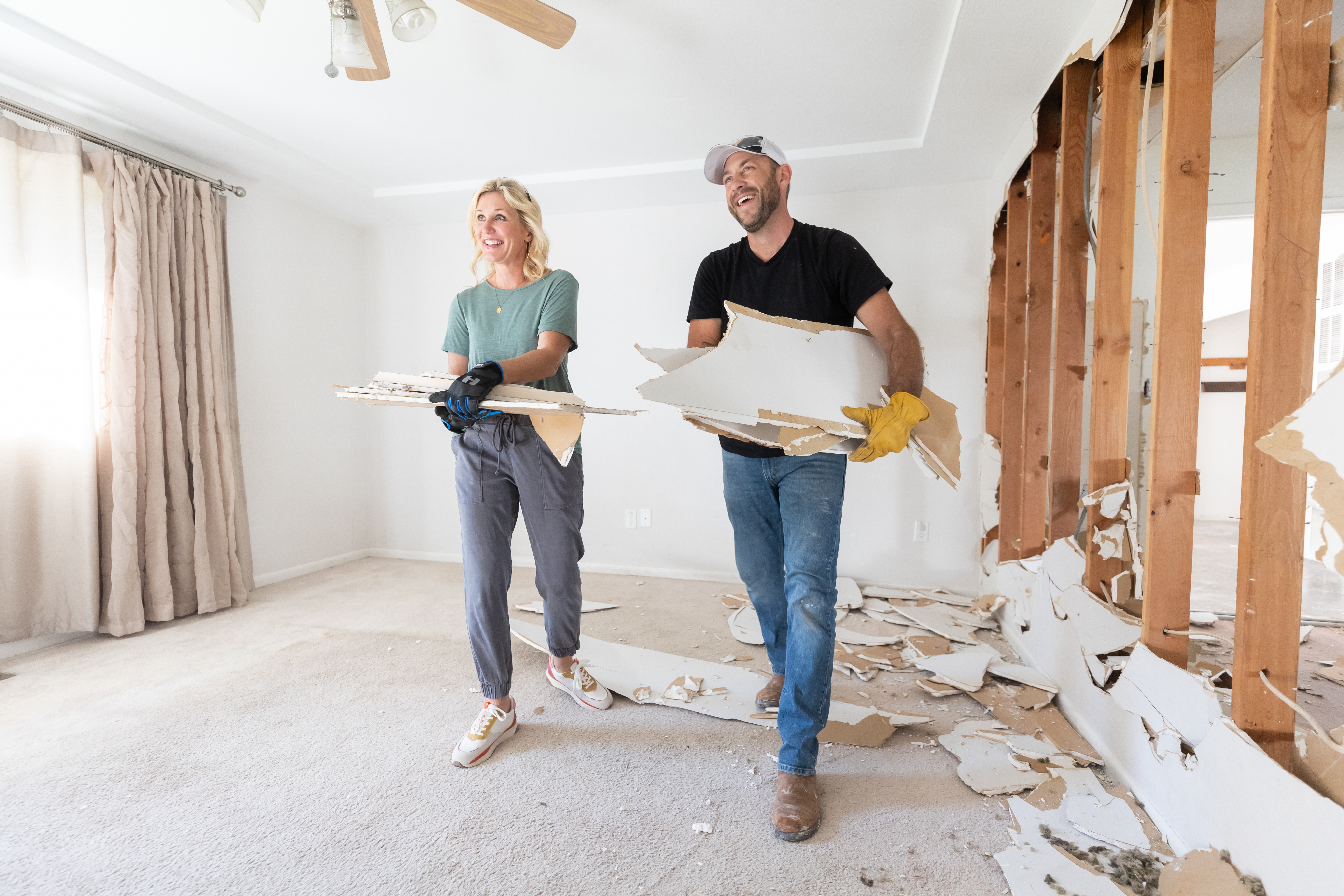 HGTV Orders 16 New Episodes of FIXER TO FABULOUS Starring Dave and ...